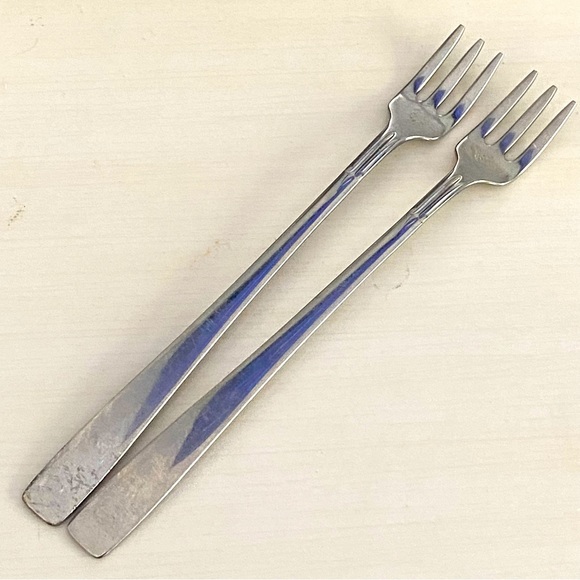 Oneida | Dining | Oneida Craft Accent Cocktail Forks | Poshmark